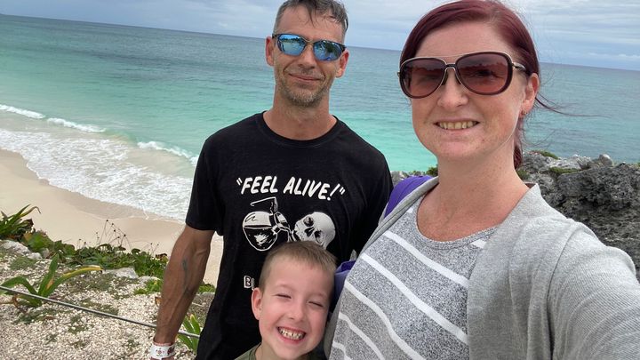 Fundraiser for Dawn Burgess by Stephanie Stacey : House fire while on ...