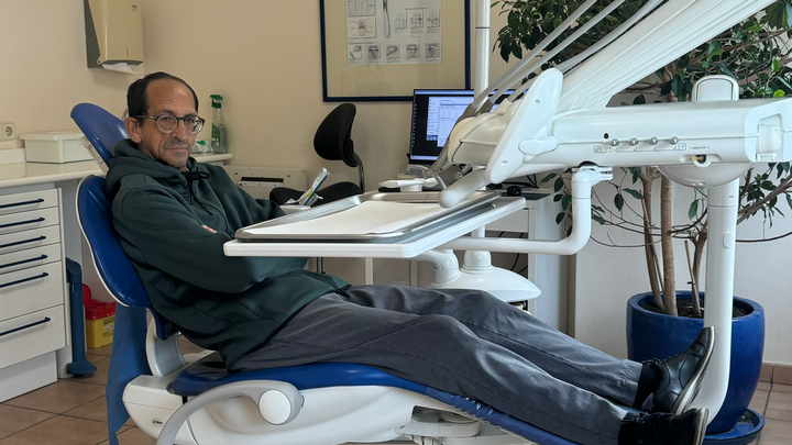 Fundraiser by Natasha Foley : O Tó com uma prótese dentária