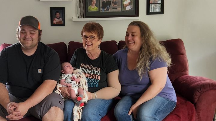 Fundraiser For Nicole Hanson By Linnea Gray Help Covering Medical And 