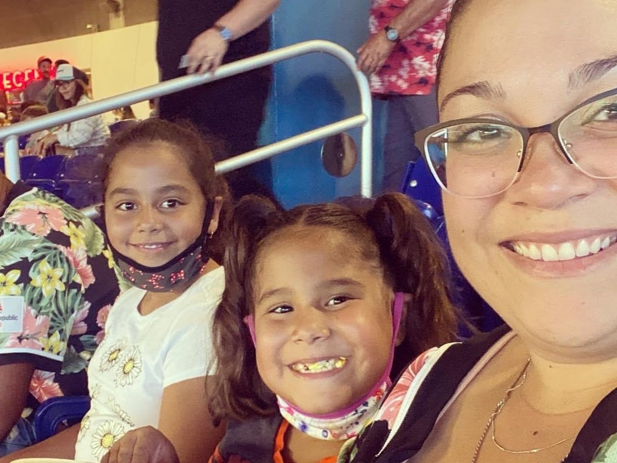 Adriana Graves's Instagram, Twitter & Facebook on IDCrawl