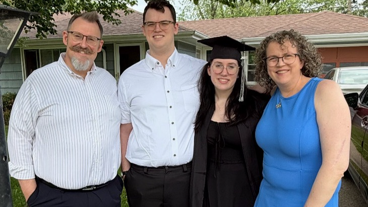 Fundraiser for Elizabeth Thomas by Emily Stone : Help Elizabeth ...